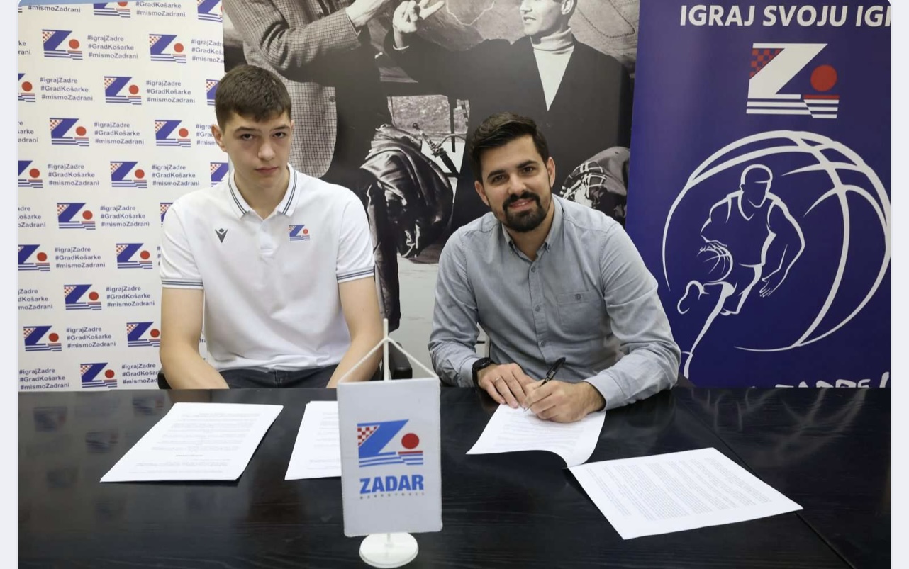 MLADI OTOČANIN IVAN NJEGOVAN POTPISAO PROFESIONALNI UGOVOR S KK ZADAR ...